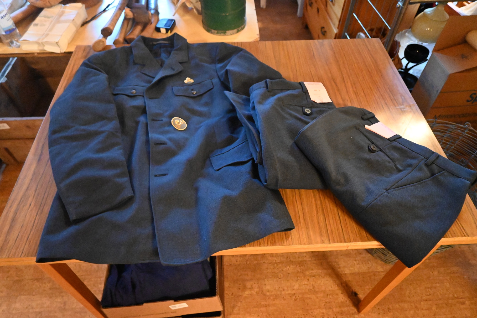 Uniform Televerket, byxor 2st C50 + fodr… | Auktion.se